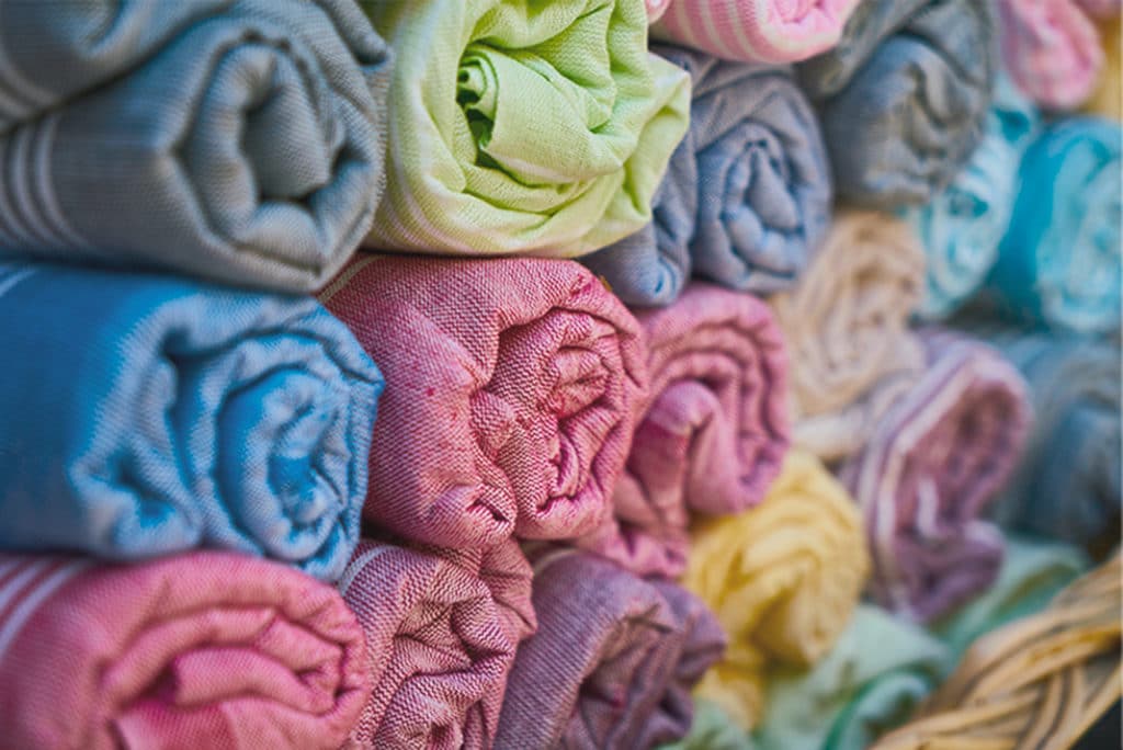 Yarn manufacturer for textile industries | Regitex | Quebec, Canada